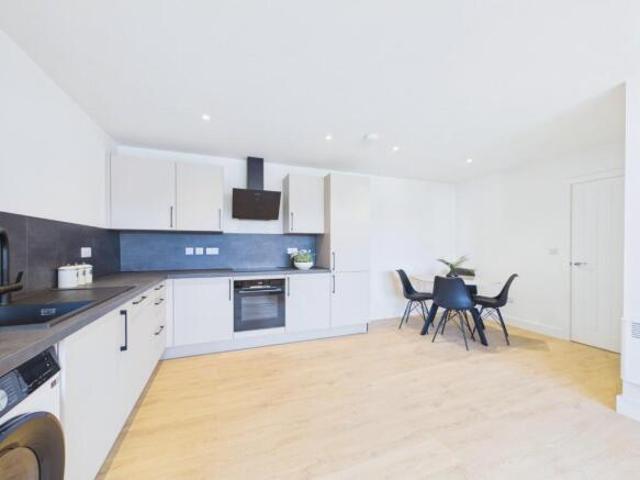 2 bedroom apartment for rent in Apartment 9, 11 Summerfield Street, S11