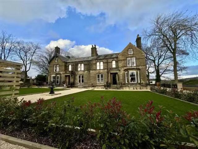 2 bedroom apartment for rent in Apartment 10, Whin Knowle, Heb.
