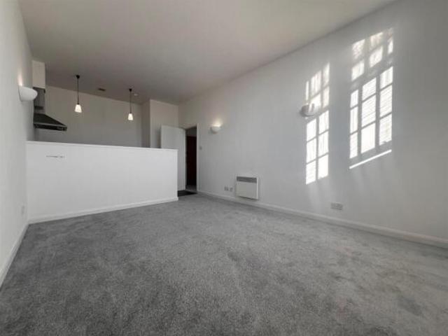 2 bedroom apartment for rent in Apartment 31, City Exchange, Lowgate, Hull, HU1