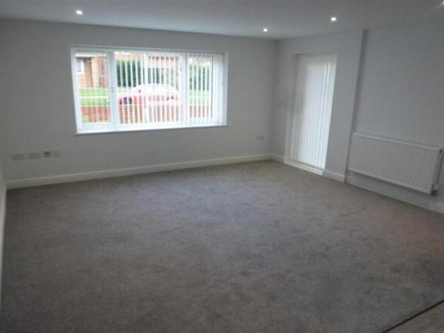 2 bedroom apartment for rent in Apartment 3, Iveson Drive, Cookridge, LS16