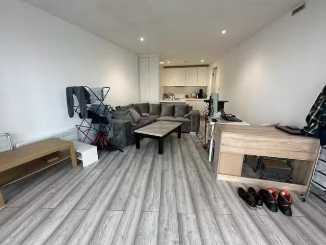 2 bedroom apartment for rent in Apartment, The Rotunda, New S.