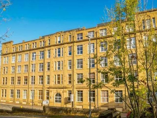 2 bedroom apartment for rent in Apartment Sprinkwell Bradford Road Dewsbury WF13