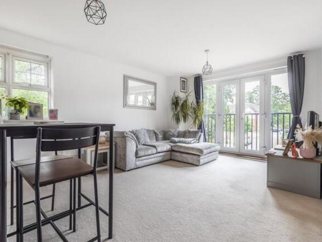 2 bedroom apartment for rent in Aphelion Way, Shinfield, Reading, RG2