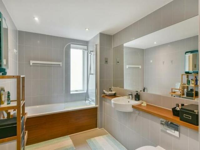 2 bedroom apartment for rent in Appold Court, 8 Godfrey Place, E2 7NT, E2