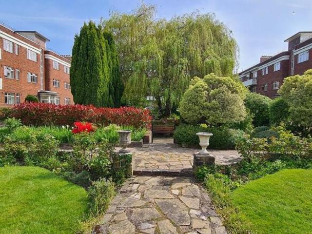 2 bedroom apartment for rent in Appleby Lodge, Wilmslow Road, M14