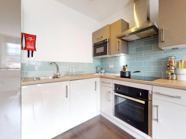 2 bedroom apartment for rent in Apt 45, Park Square Residence #530721, LS1