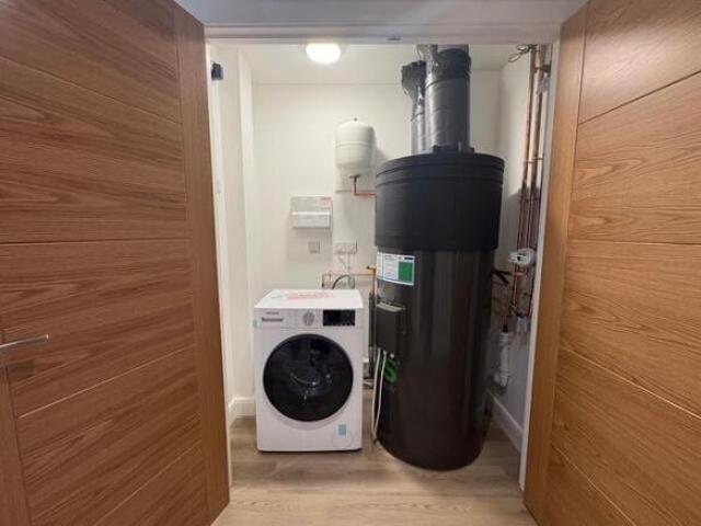 2 bedroom apartment for rent in Apt 50, The Mount, Richmond Hill Approach, Leeds, LS9