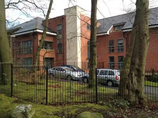2 bedroom apartment for rent in Apt 1 Palmerstone Court, Bolto.