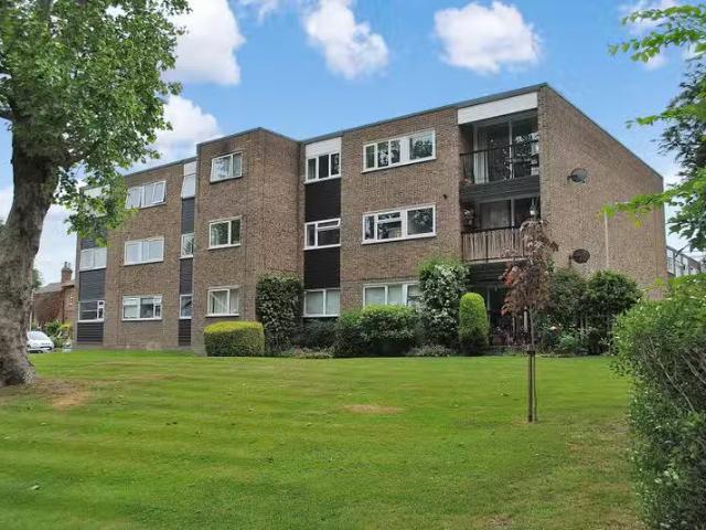 2 bedroom apartment for rent in Apton Court, Apton Road, Bisho.