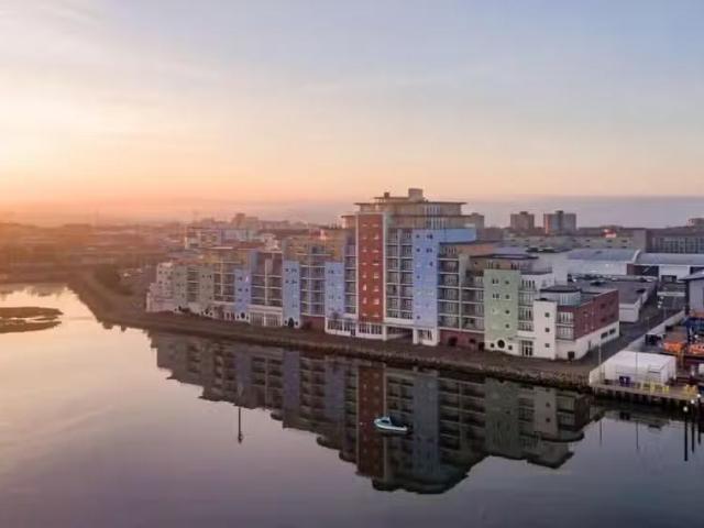 2 bedroom apartment for rent in Aqua, Lifeboat Quay, Poole, BH15