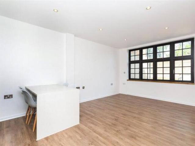 2 bedroom apartment for rent in Archway Road, London, N6