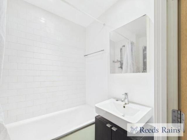 2 bedroom apartment for rent in Arboretum Place, Barking, IG11