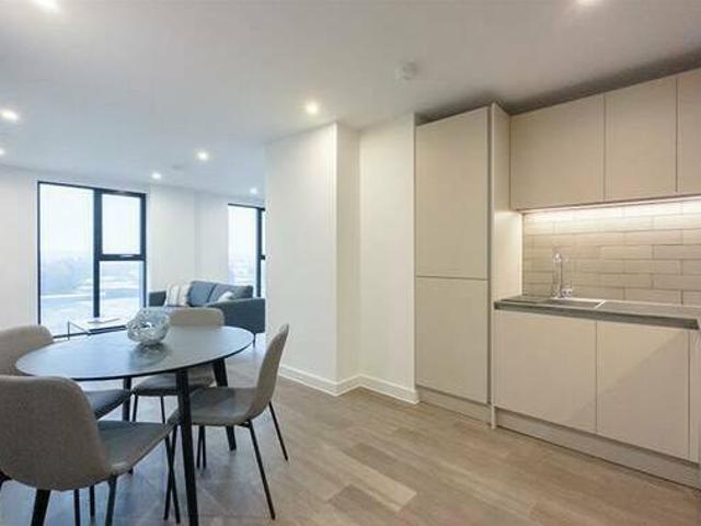 2 bedroom apartment for rent in Aria Building High Definition M50