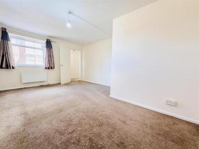 2 bedroom apartment for rent in Arlington Avenue, Leamington Spa, CV32