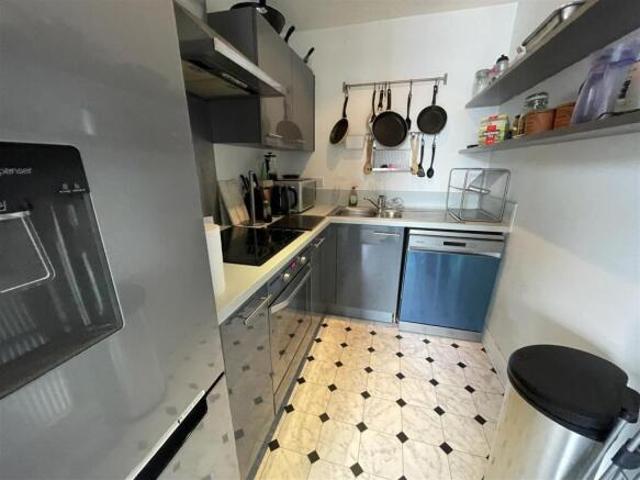 2 bedroom apartment for rent in Armidale Place, Bristol, BS6