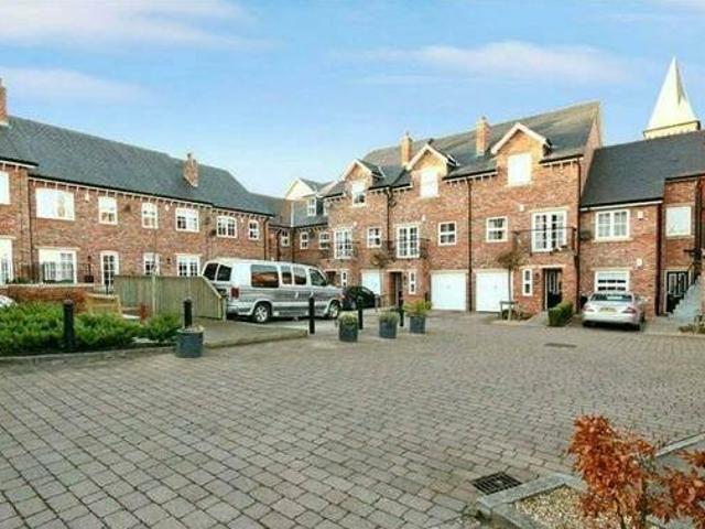 2 bedroom apartment for rent in Arnolds Yard Altrincham WA14