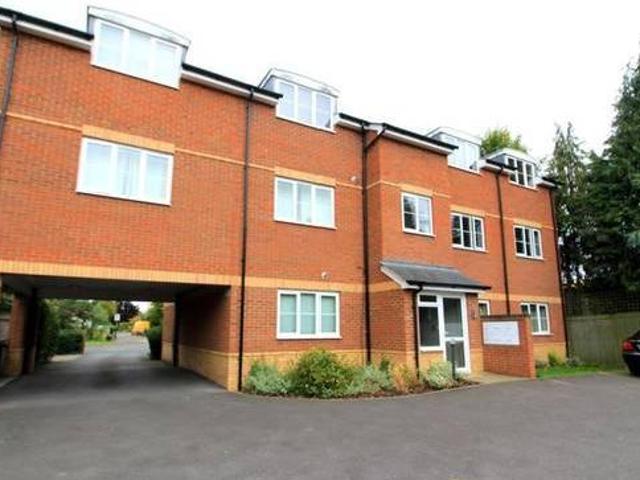 2 bedroom apartment for rent in Ashgrove Court 76 Bath Road Maidenhead SL6