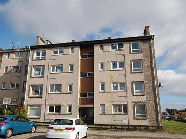 2 bedroom apartment for rent in Ashgrove Place Aberdeen AB16