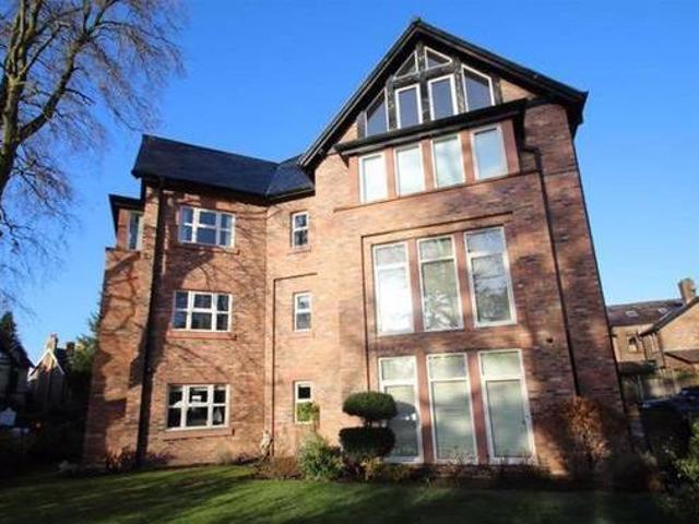 2 bedroom apartment for rent in Ashley Road Hale WA15