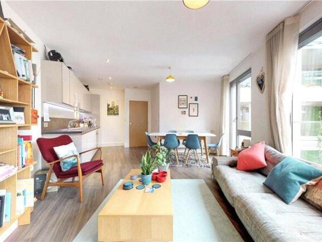 2 bedroom apartment for rent in Ashwin Street, London, E8