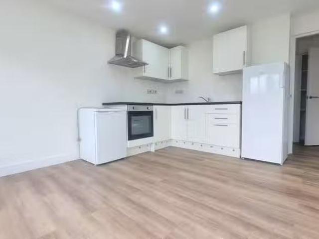 2 bedroom apartment for rent in Astall Close, Harrow, HA3