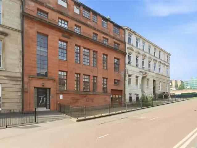 2 bedroom apartment for rent in Buccleuch Street, George Walto.