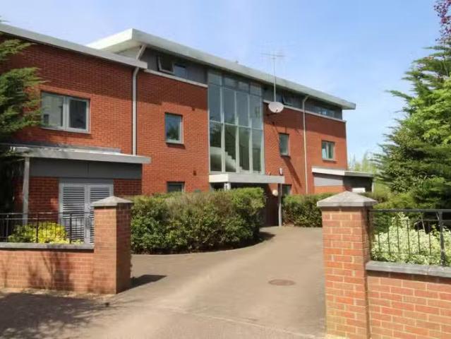 2 bedroom apartment for rent in Buchannan Apartments, Broad S.