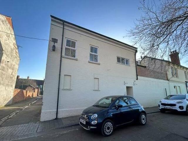 2 bedroom apartment for rent in Buckingham Street MK12