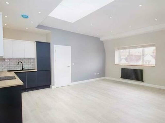 2 bedroom apartment for rent in Buckingham Street Aylesbury HP20