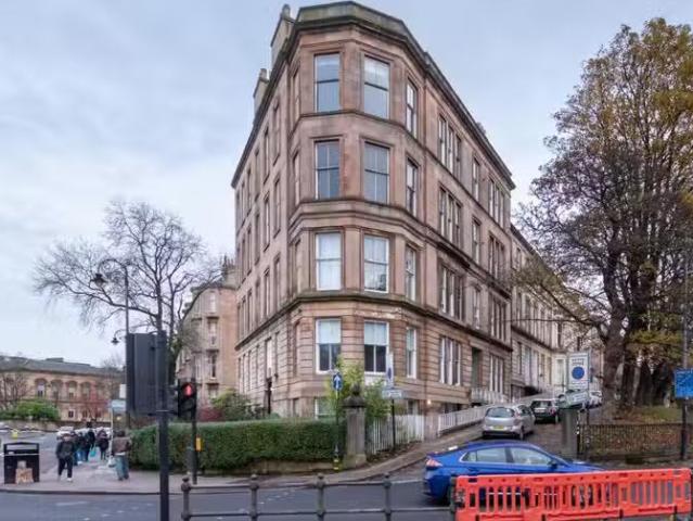 2 bedroom apartment for rent in Buckingham Terrace, Hillhead.