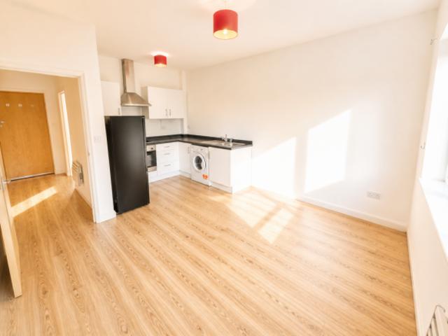 2 bedroom apartment for rent in Bullar Road, Bitterne Park, Southampton, SO18