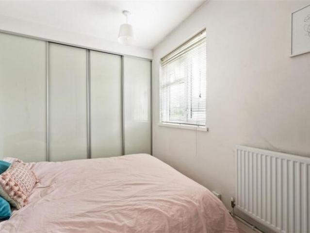 2 bedroom apartment for rent in Burdett Road, Richmond, TW9