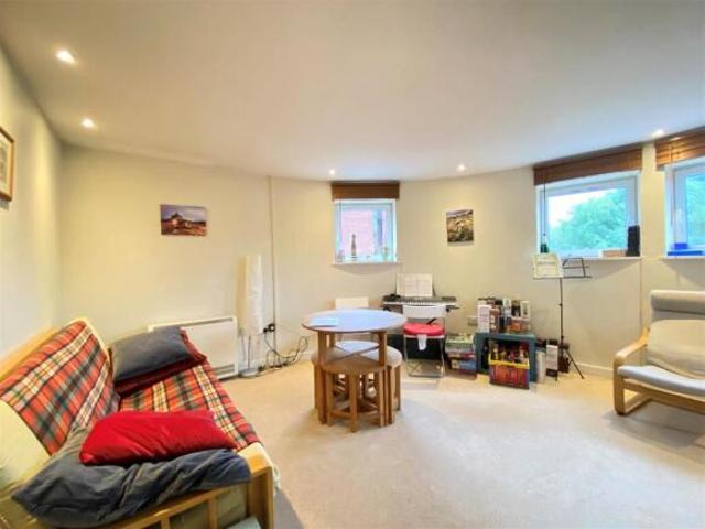 2 bedroom apartment for rent in Burlington Street, Manchester, M15