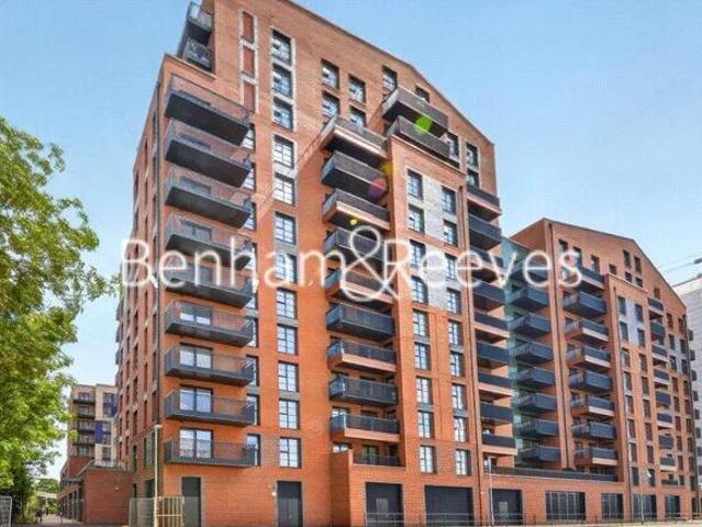 2 bedroom apartment for rent in Burlington Road, New Malden, KT3