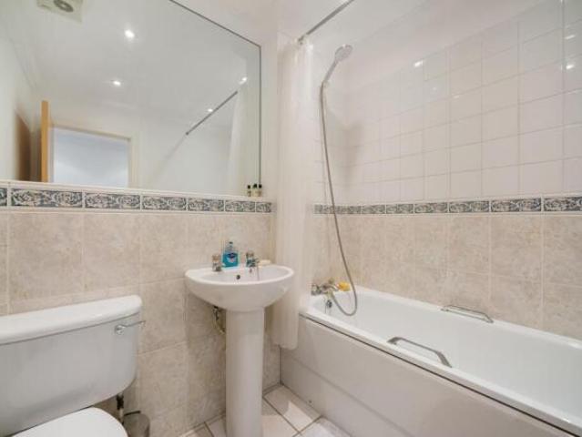 2 bedroom apartment for rent in Bacon Street, London, E2