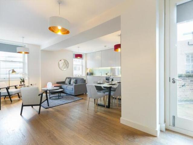 2 bedroom apartment for rent in Baker Street, W1U