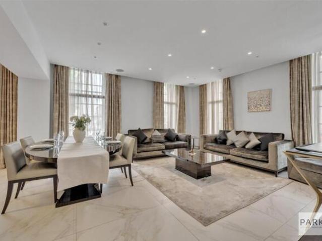 2 bedroom apartment for rent in Baker Street, London, W1U