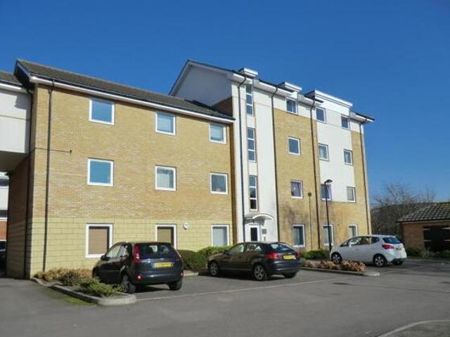 2 Bedroom Apartment For Rent In Bakers Close, St. Albans