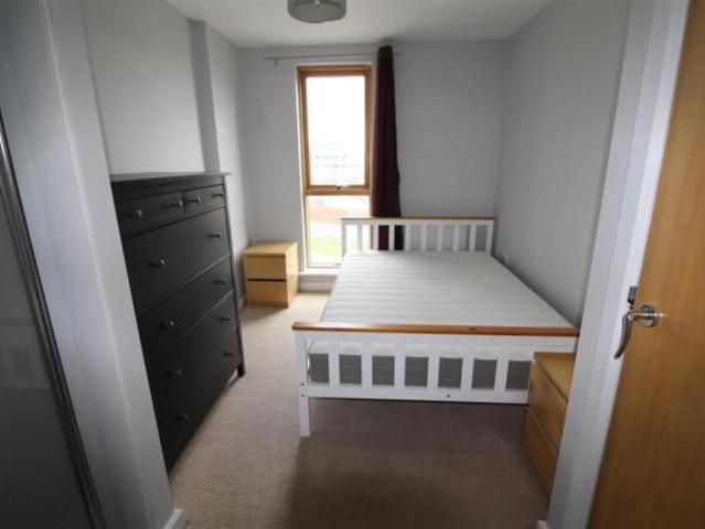 2 bedroom apartment for rent in Balmoral Place, Leeds, LS10