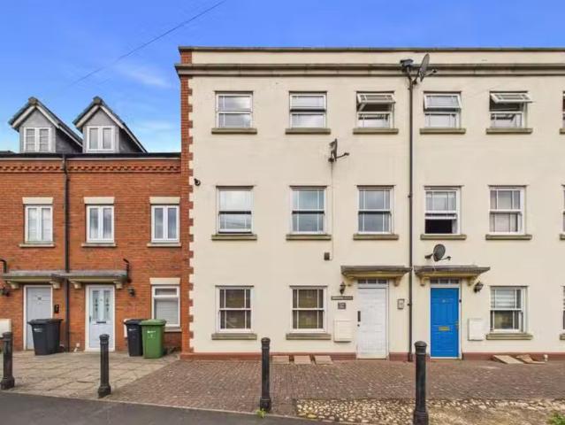 2 bedroom apartment for rent in Ballard House, Newtown Road, HR4