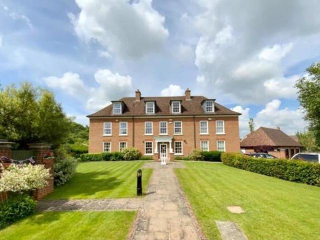 2 Bedroom Apartment For Rent In Bancroft Lane