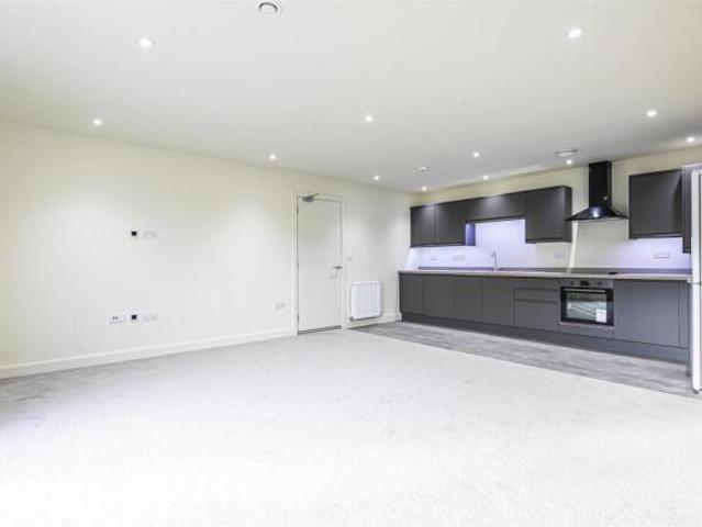 2 bedroom apartment for rent in Bank Apartments, Gatefield Road, S7