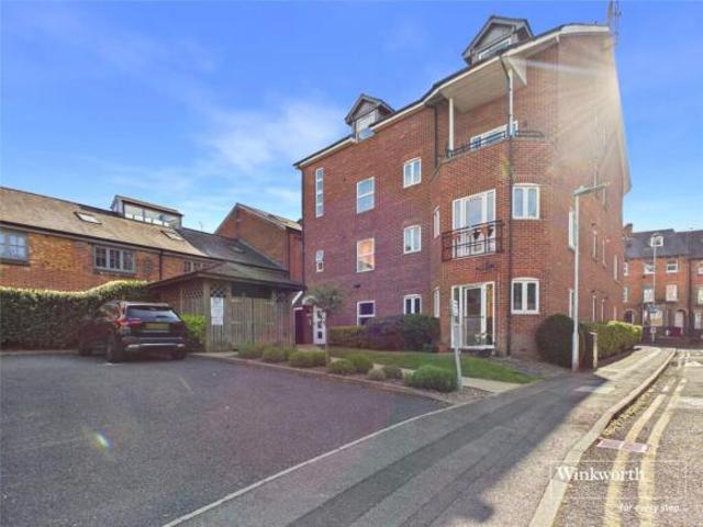 2 bedroom apartment for rent in Basildon House, Iliffe Close, Reading, Berkshire, RG1