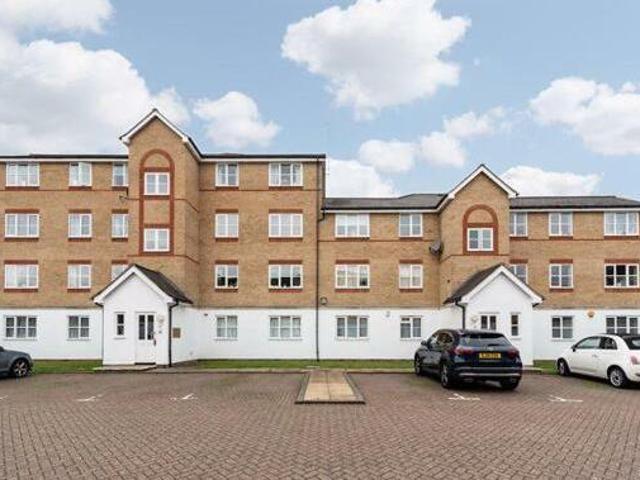 2 Bedroom Apartment For Rent In Barnet