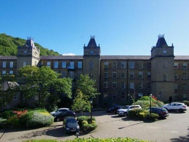 2 Bedroom Apartment For Rent In Barkisland