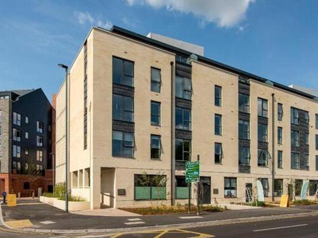 2 Bedroom Apartment For Rent In Bath, Somerset