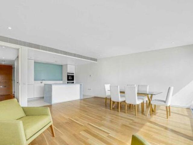 2 Bedroom Apartment For Rent In Battersea