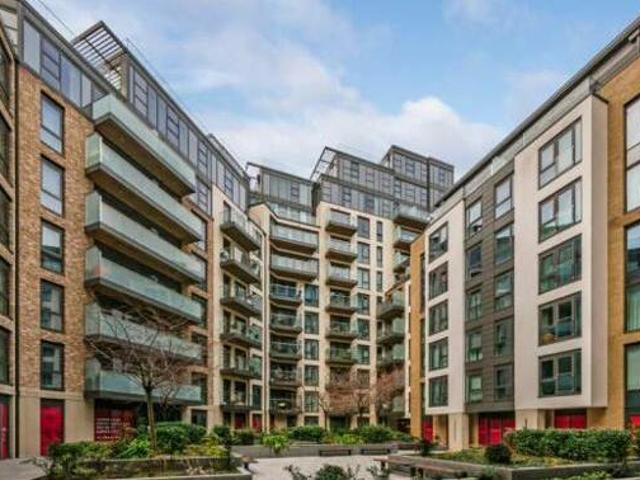 2 Bedroom Apartment For Rent In Battersea, London