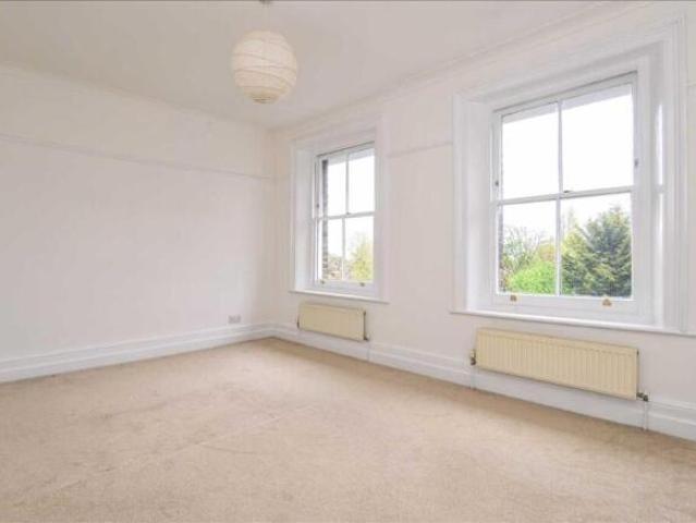 2 bedroom apartment for rent in Beaconsfield Road, London, SE3