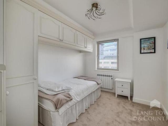 2 bedroom apartment for rent in Beaufort House, Mariners Court, Lower Street, Plymouth, PL4